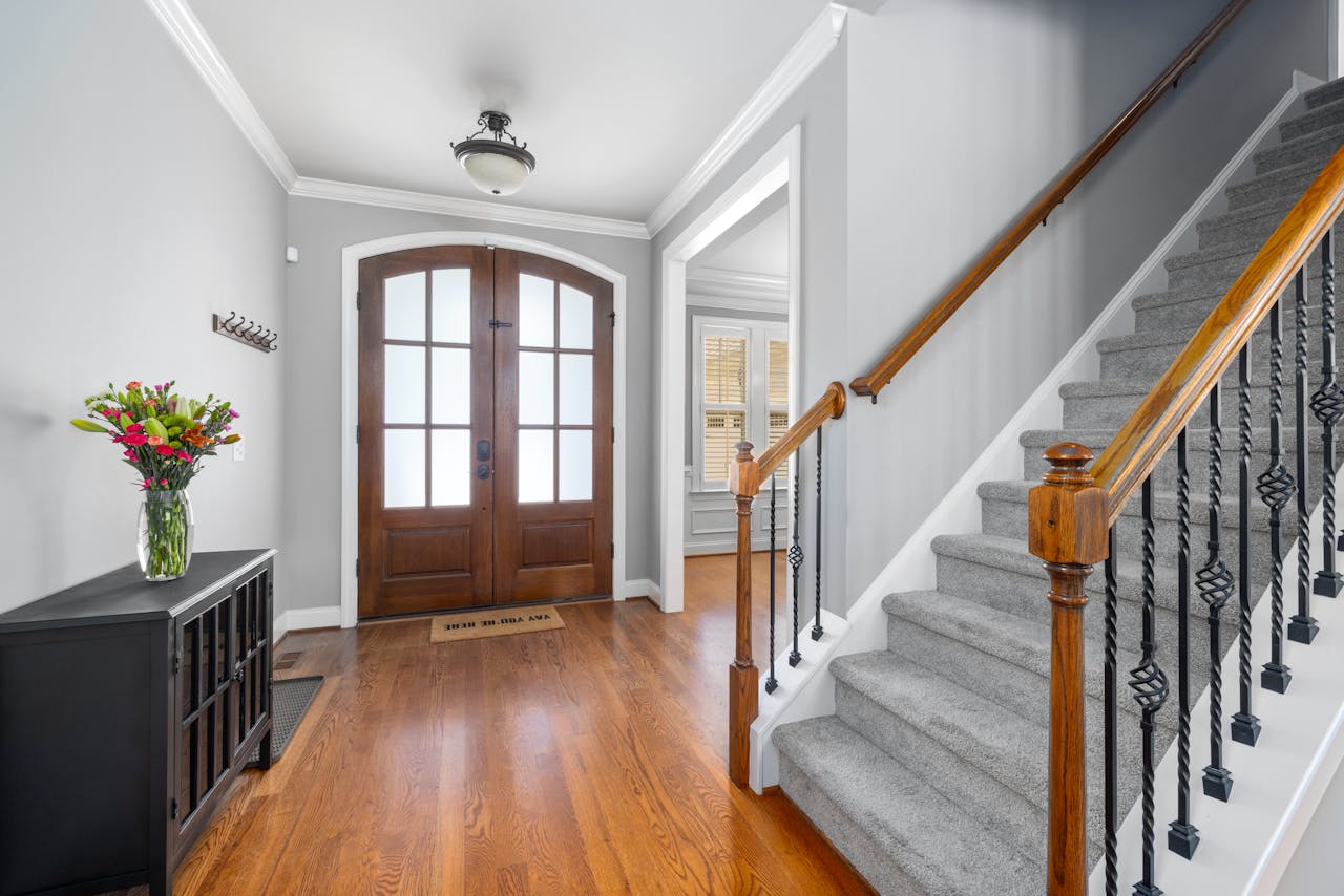 Choosing the Right Grab Rails for Your Home